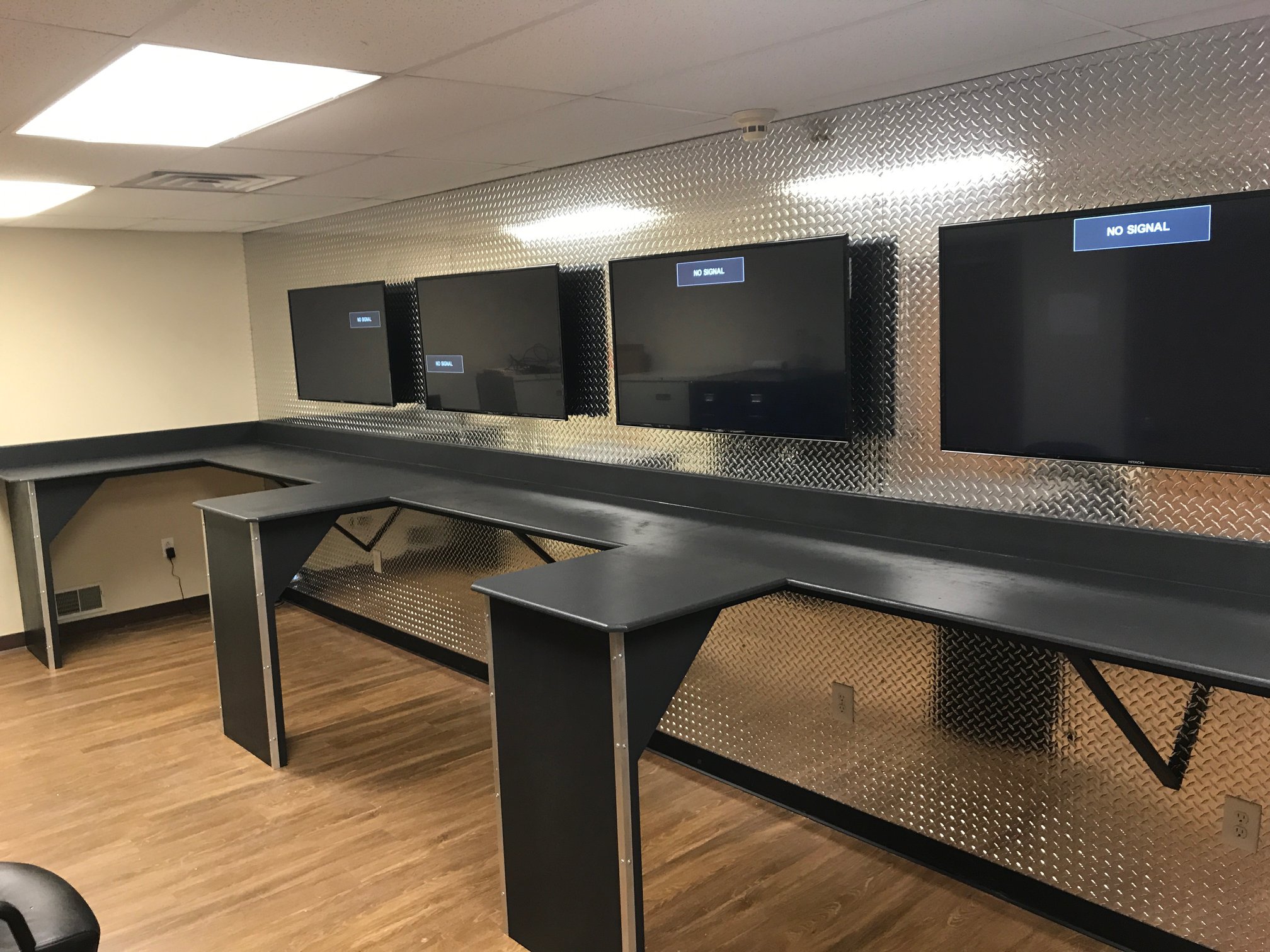 New dispatch center | Contractor Transport LLC